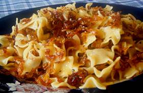 Így készül a hagyományos káposztás tészta - Recept | Femina