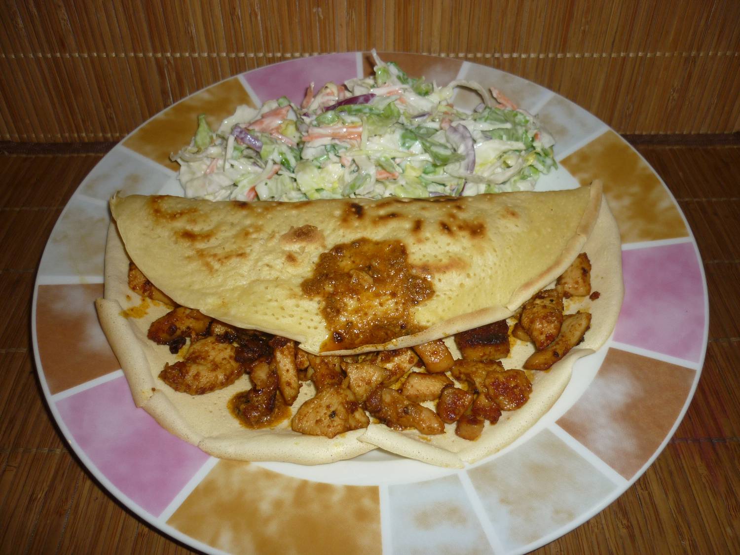 Gyros sós palacsintában, salátával - Recept | Femina