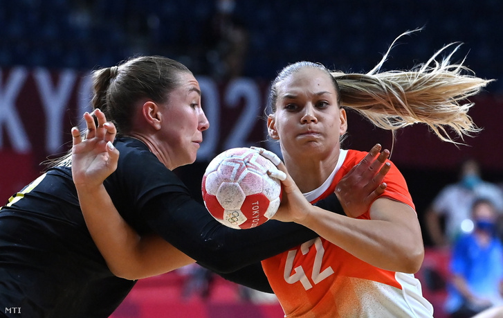 Index - Sport - Gól: Klujber Katrin (20') - Női kézilabda: Magyarország ...