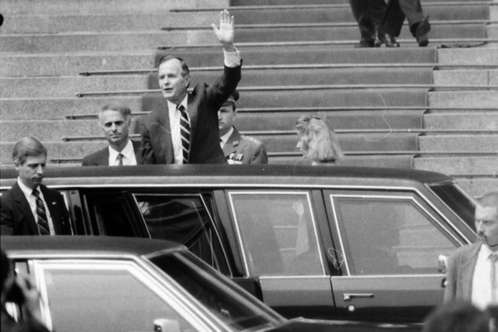 Index - Külföld - Az amerikai elnök, aki széttépte beszédét az eső ...