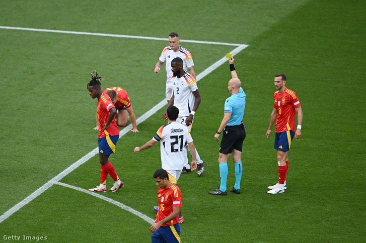 Index - Sport - Unai Simón védett megint egy szépet - A csereként ...