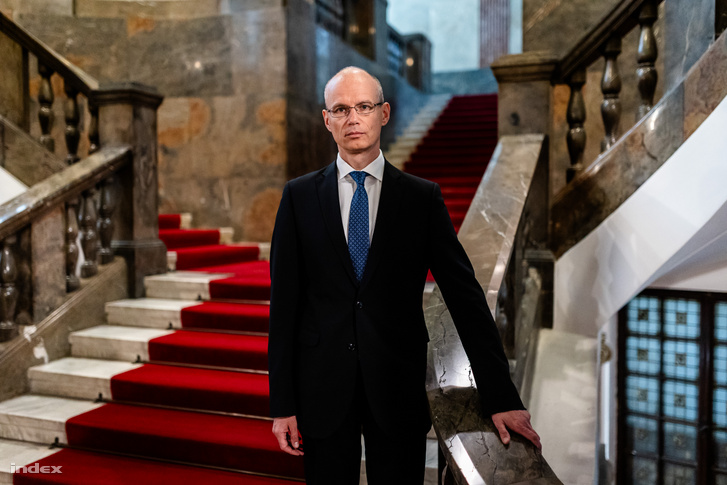 Index - Gazdaság - Távozik a költségvetésért felelős államtitkár, itt ...