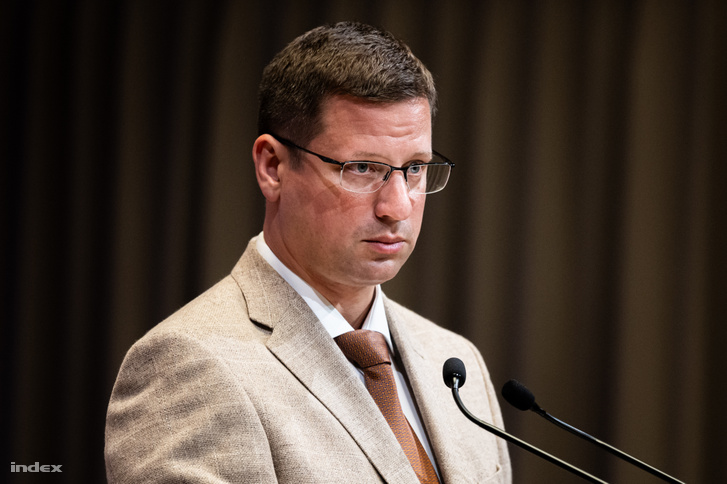 Index - Belföld - Gulyás Gergely: Olcsó hangulatkeltés Tiborcz István ...