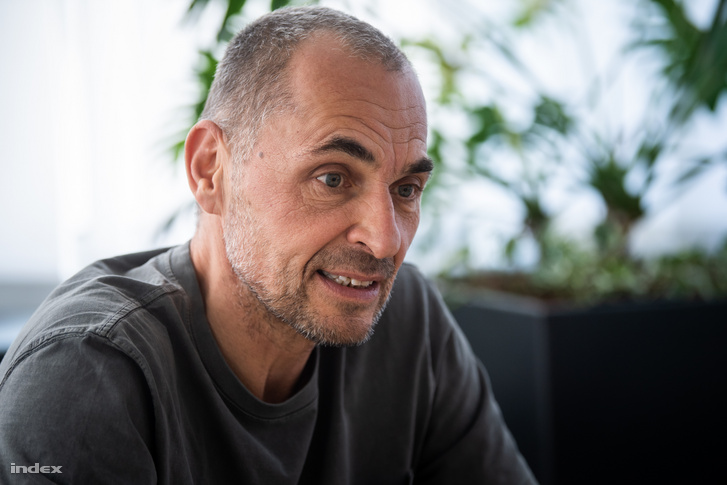 Index - Mindeközben - Palik László csak egyetlen tévést magáz, azt is ...