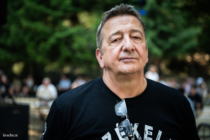 Index - Belföld - Bayer Zsolt kirúgatná Fleck Zoltánt, aki ismét üzent ...