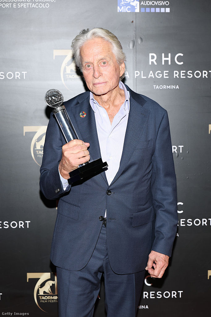 Velvet - Celeb - Michael Douglas megdöbbentő vallomása: „Intim ...