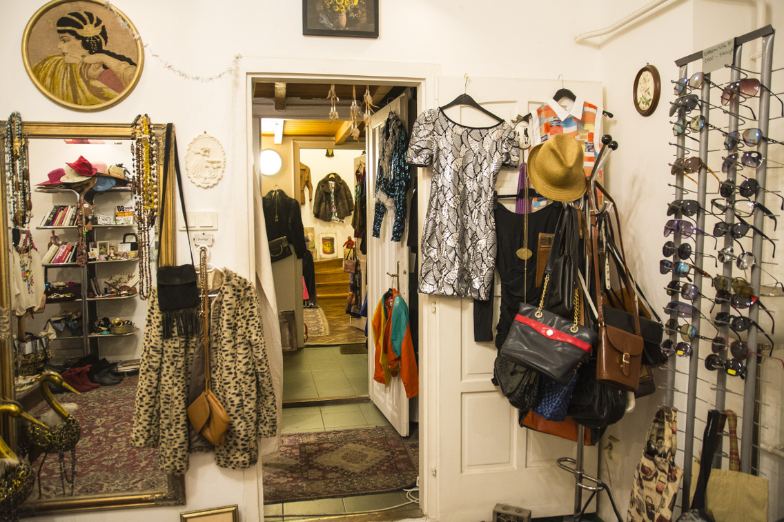 „Imádom Pesten a vidéki pillanatokat” – Tenki Dalma (Budapest ...