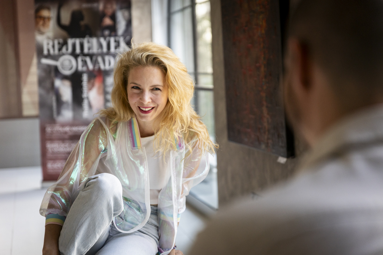 Index - Kultúr - Czakó Julianna csatlakozott a Digitális Polgári Körhöz ...