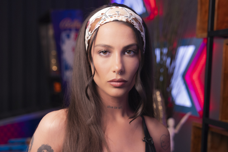 Index - Mindeközben - Teljesen új irányt vett Sági Szilárd, a Hal a tortán egykori ...