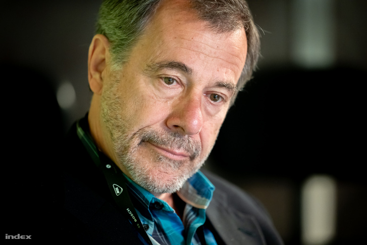 Index - Kultúr - Teljesen elhülyülünk a ChatGPT-től – állítja Martin ...