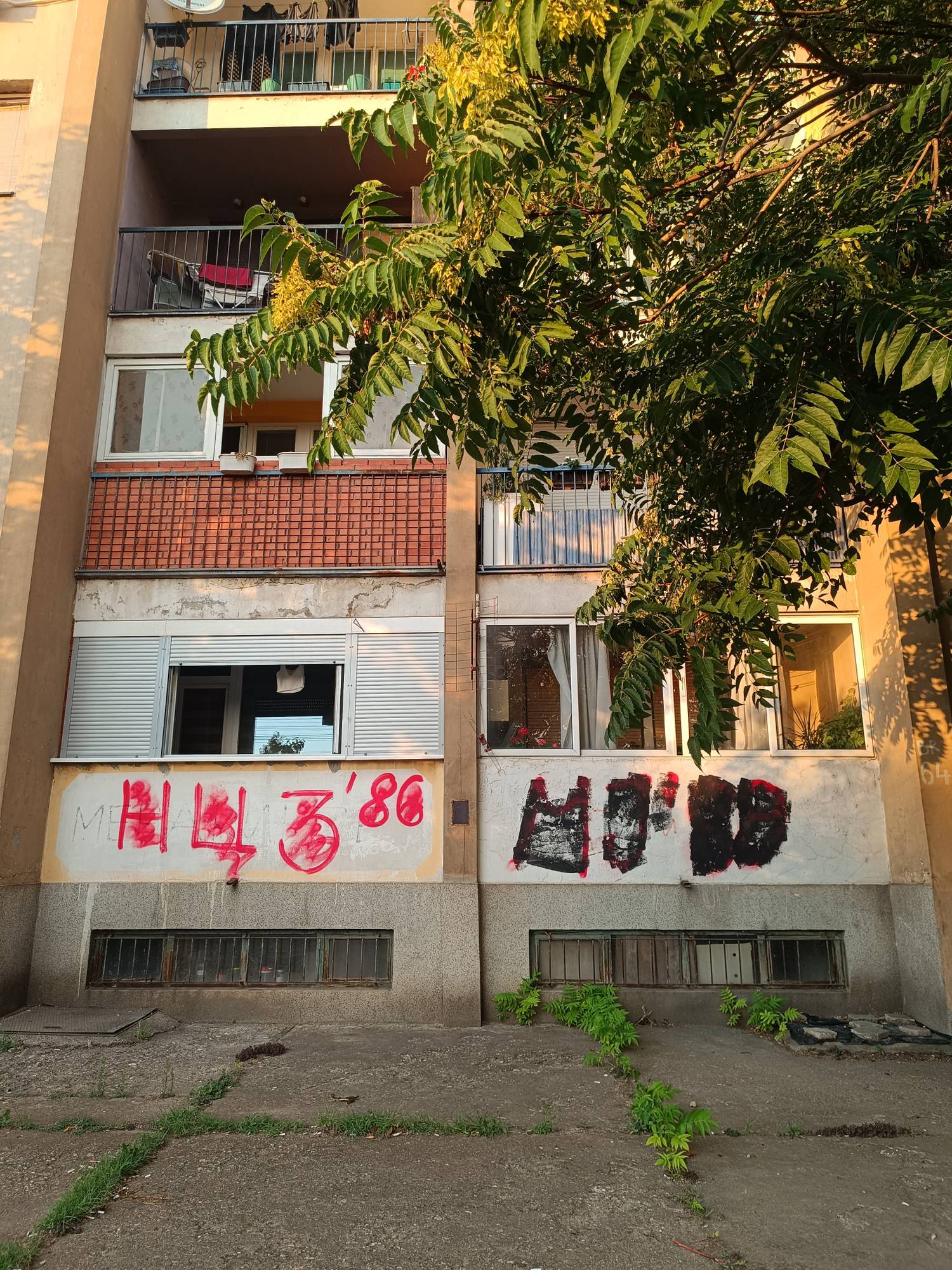 Így lehet biztonságosan autóval menni Albániába: nem is kell áthajtani ...