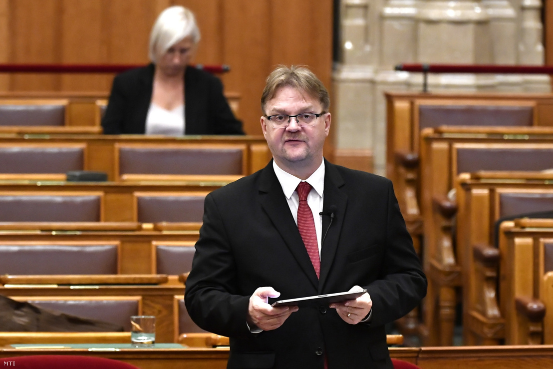 Index - Belföld - „Nézzen a szemembe!” – kiabálásig fajult a Szőlő ...