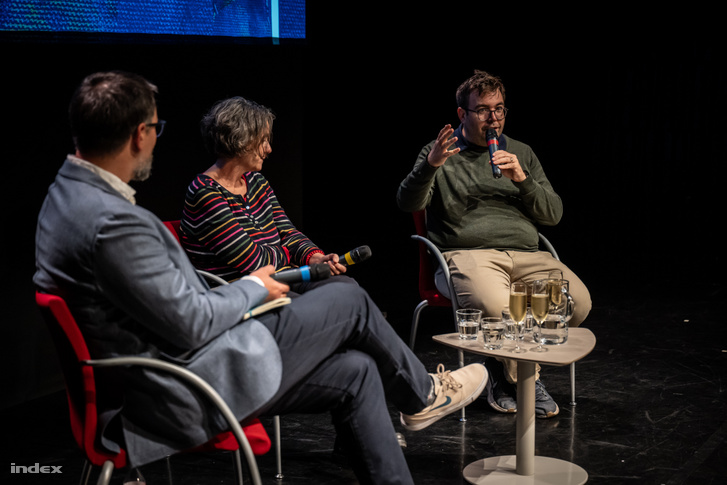 Index - Kultúr - Visítottak, amikor meghallották Krasznahorkai László nevét