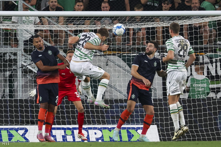 Index - Futball - Futball - A Ferencváros fél lábbal az Európa-liga ...