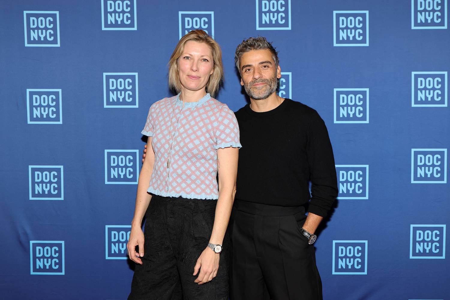 Oscar Isaac és gyönyörű felesége: a Frankenstein sztárja 13 éve rajong ...