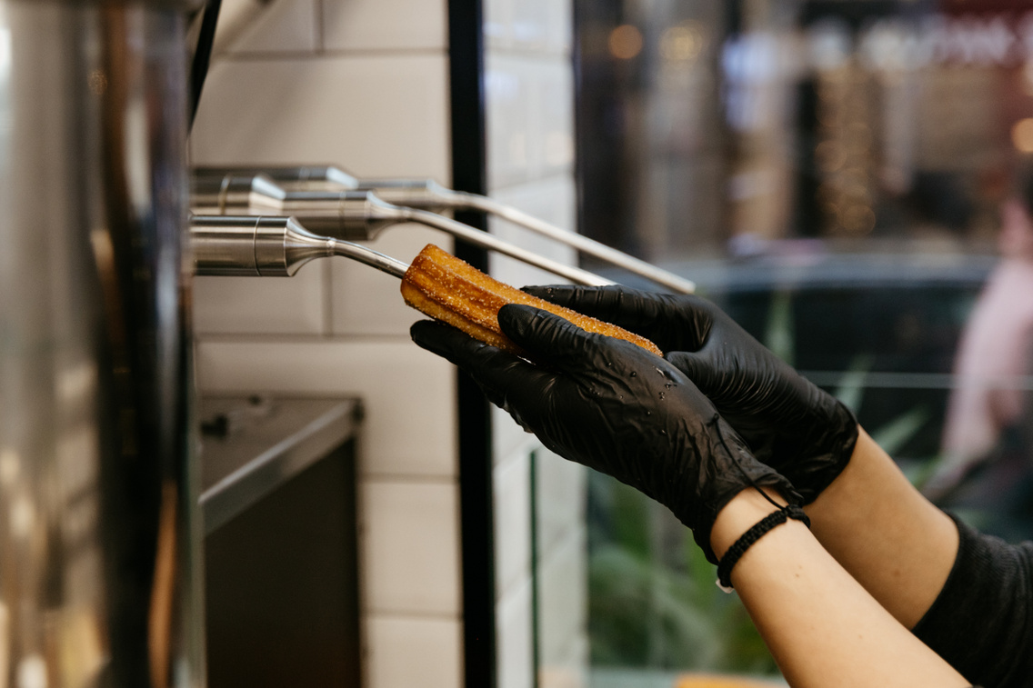 A csapból is churros folyik a Churría pultjában – A Dob utcában ...
