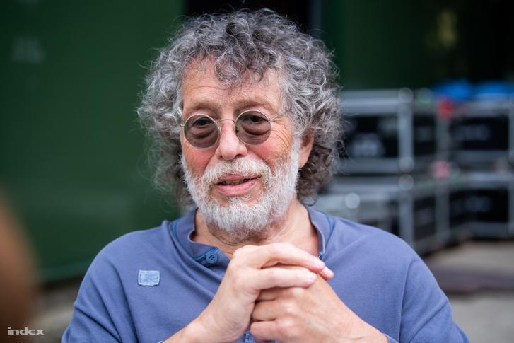 Index - Mindeközben - Letarolta a Facebookot Presser Gábor fotója, aki ...