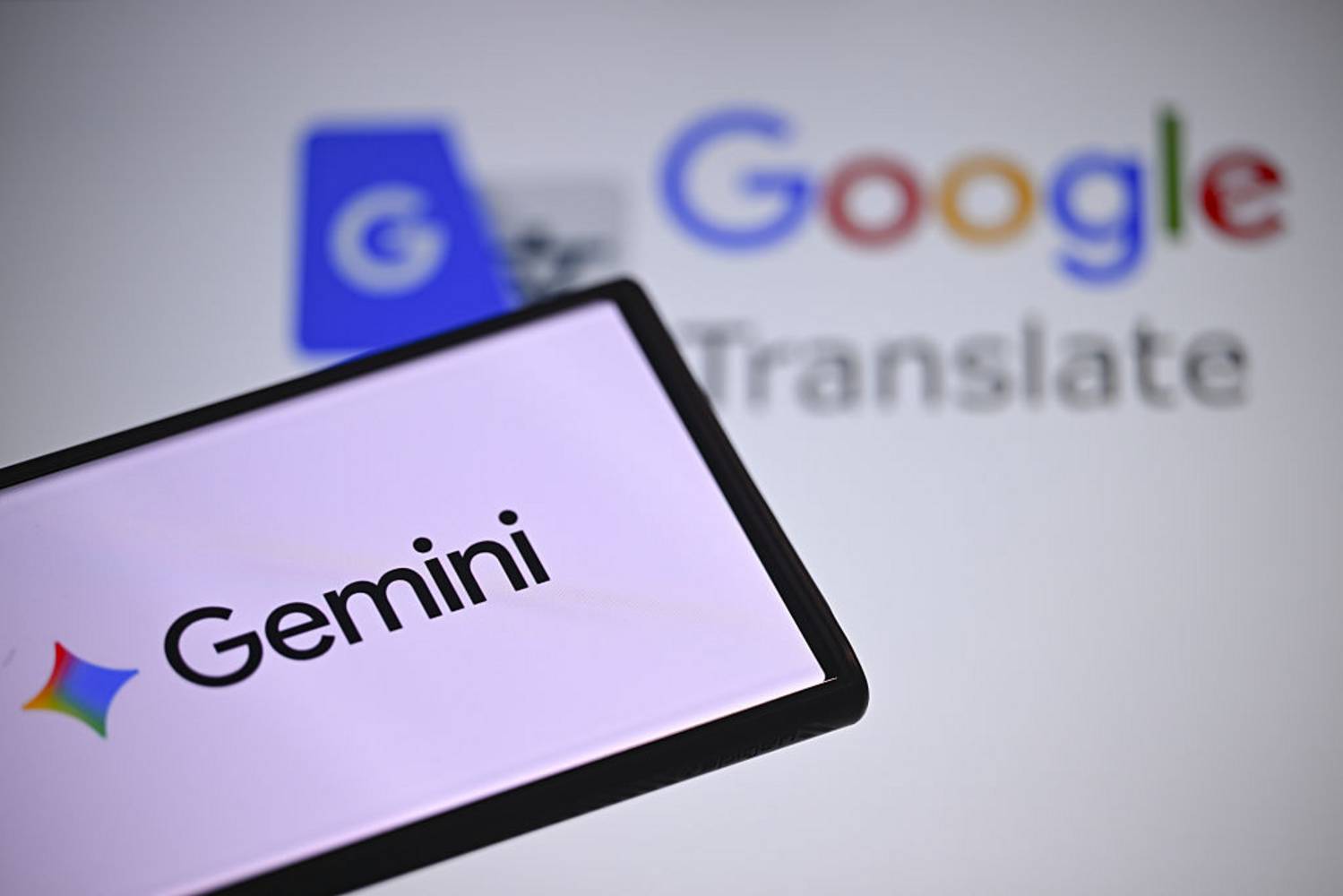 Belenéz a levelezésedbe, megnézi a fotóid: ijesztő Google funkció ...