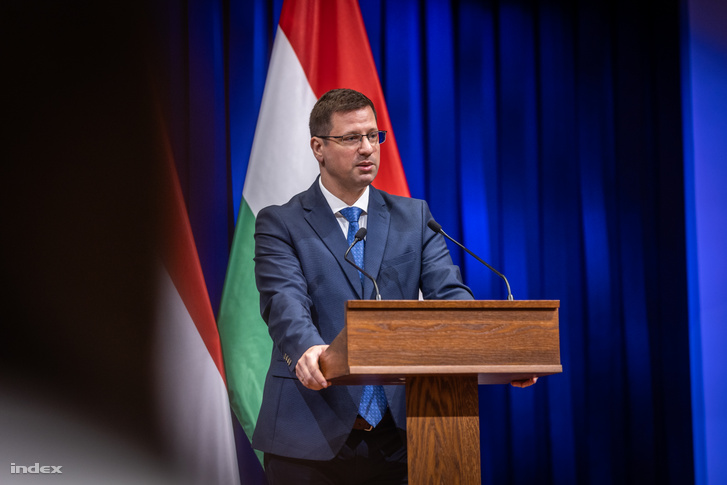 Index - Belföld - Gulyás Gergely és Vitályos Eszter tájékoztatója ...