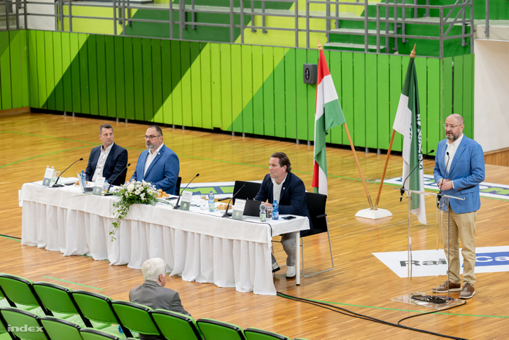 Index - Sport - Kubatov Gábor nélkül tartották a Ferencvárosi Torna ...
